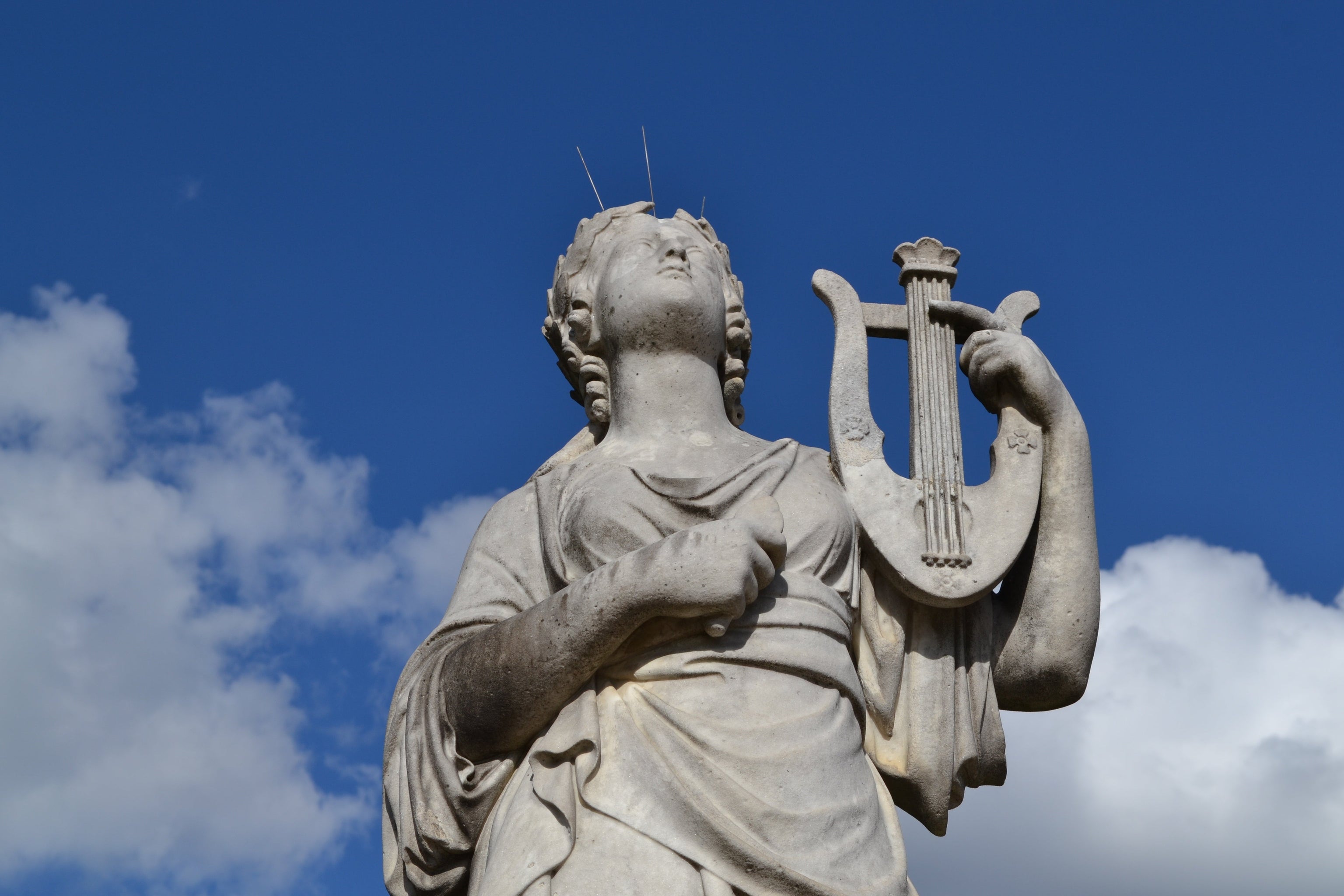 Origins of the Violin - the Byzantine Lira– Golden Music